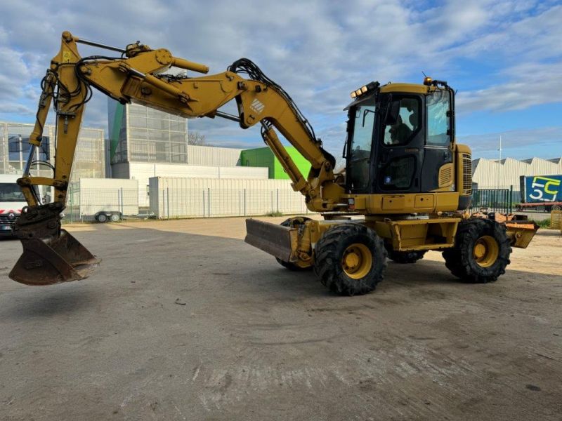 KOMATSU PW118 - EUROCAMAT trading of civil engineering equipment